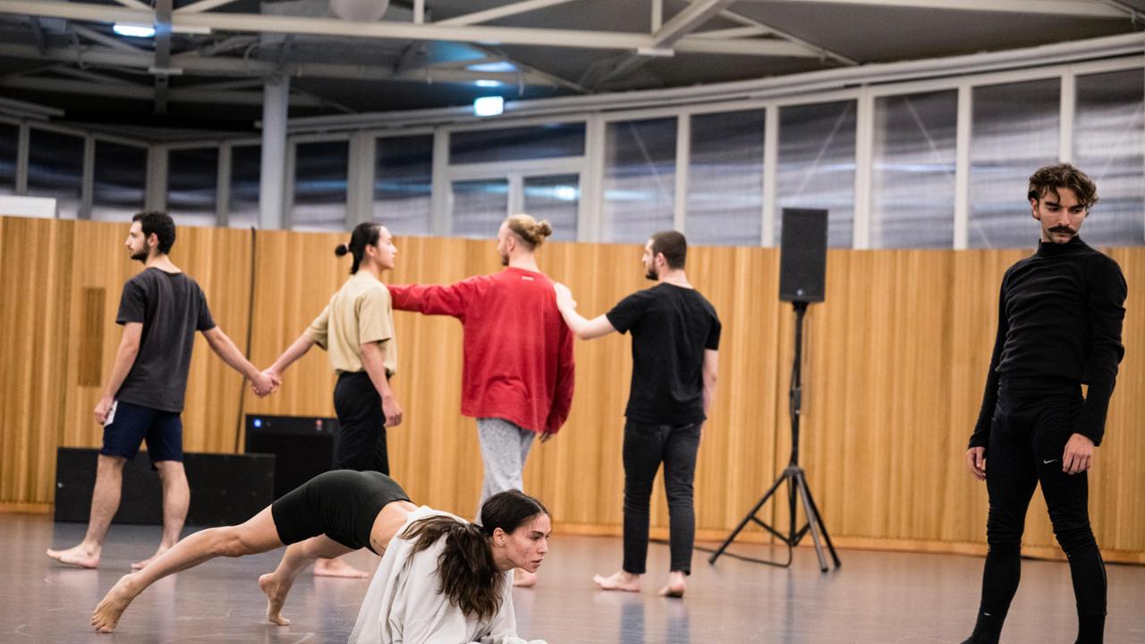 Naharin, la magia della perdita - La Stampa