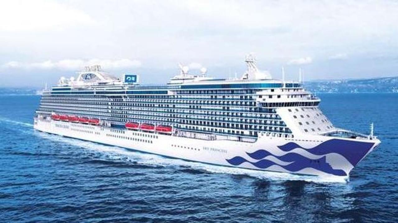 Nave da crociera con 800 positivi al Covid attracca a Sydney - La Stampa