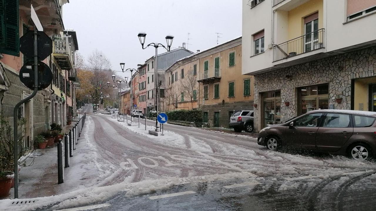Val Bormida, neve sul versante di Millesimo e Alta Valle - La Stampa