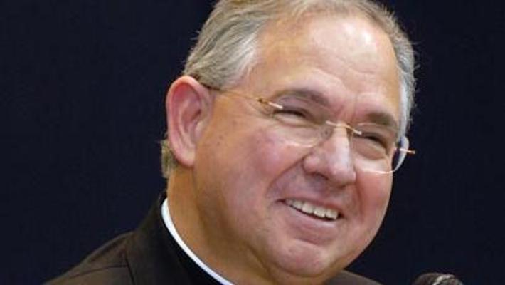 LA Archbishop Gomez supports Cardinal Mahony for Conclave - La Stampa
