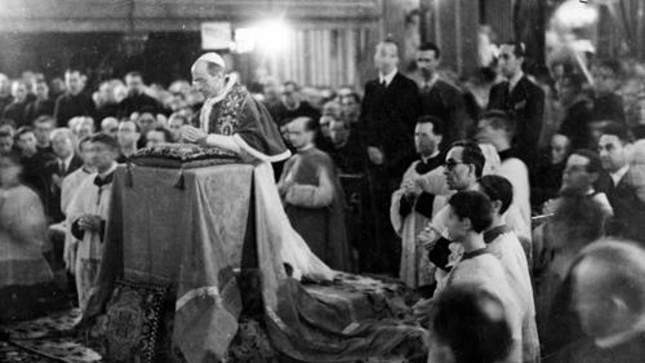 I dollari di Pio XII contro Hitler - La Stampa