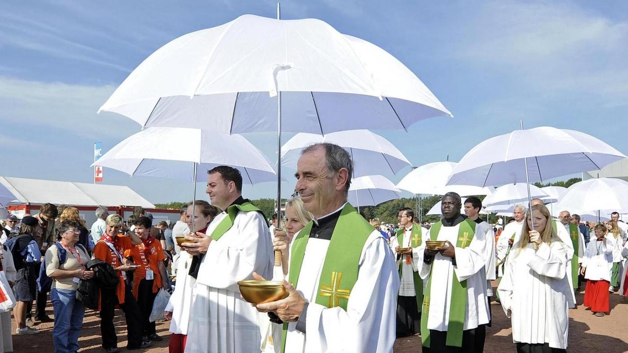 Stressed priests want help - La Stampa