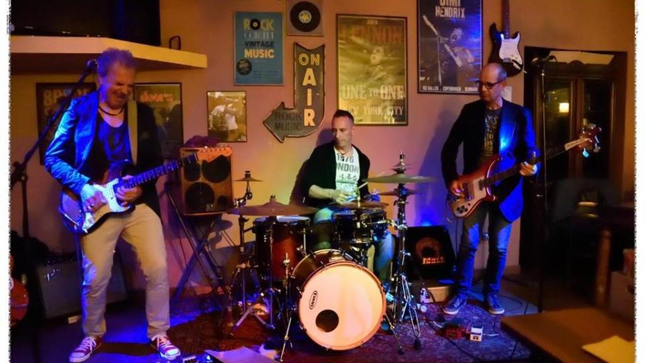 Dj Albertino a Castelletto e Rocketti Band a Galliate: musica dal vivo ...