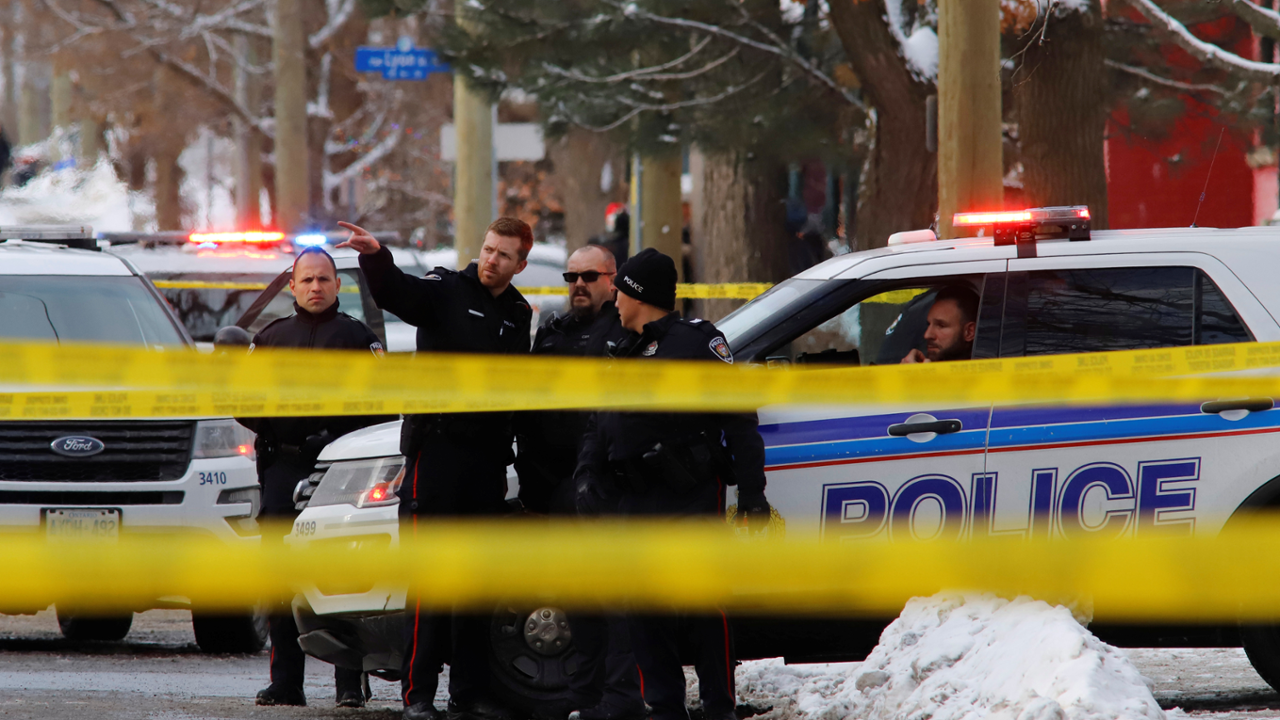 Sparatoria Canada in un condominio: 5 i morti, ucciso anche il killer ...