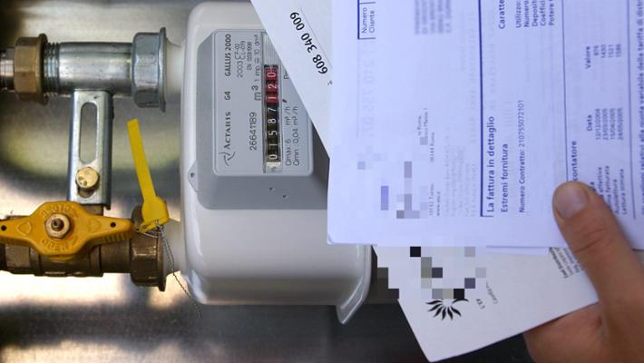 Il prezzo del gas scende, ma le bollette aumentano: perché? Ecco le ...