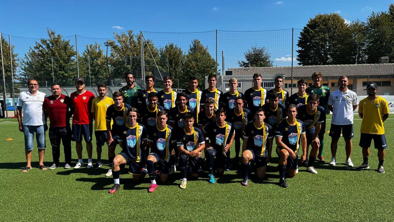 La squadra di giovani calciatori brasiliani leader della Prima ...