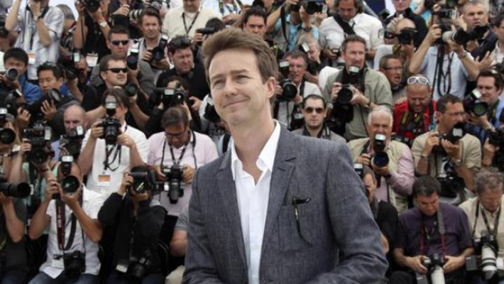 L'attore Edward Norton scopre di essere discendente di Pocahontas - La ...