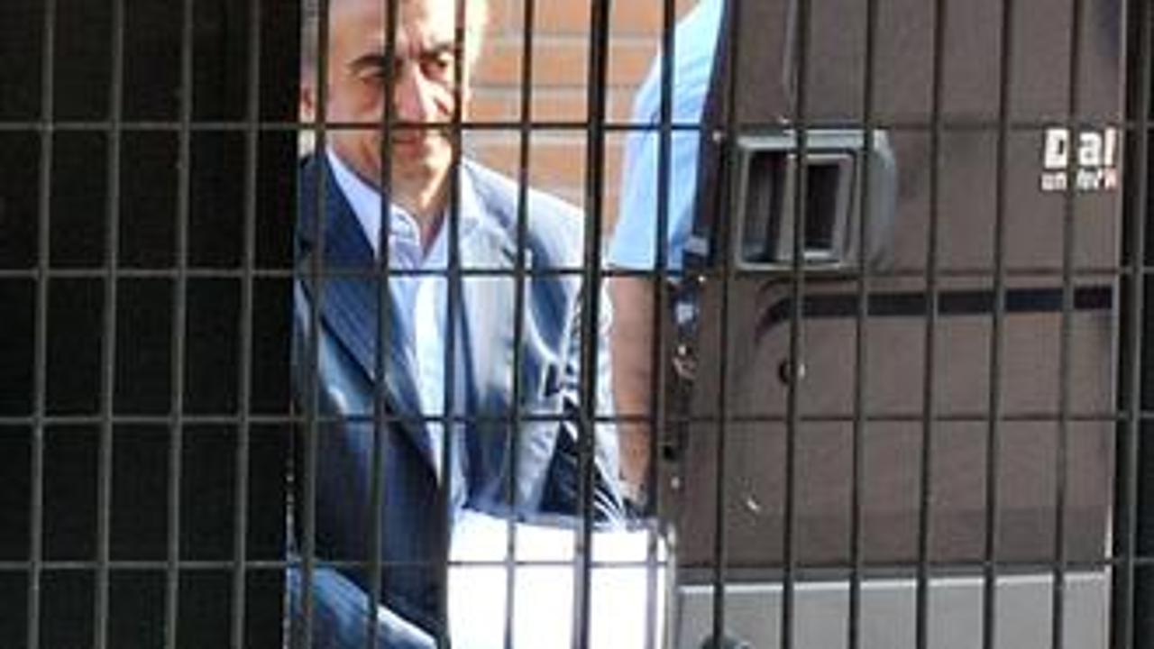 Plastino e le tangenti"È vero, ho sbagliato" - La Stampa