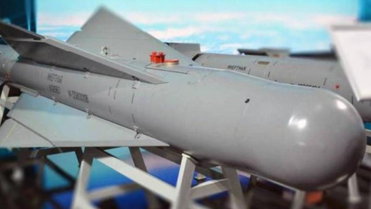 Cos'è la super bomba planante UPAB-1500B usata dai russi in Ucraina ...