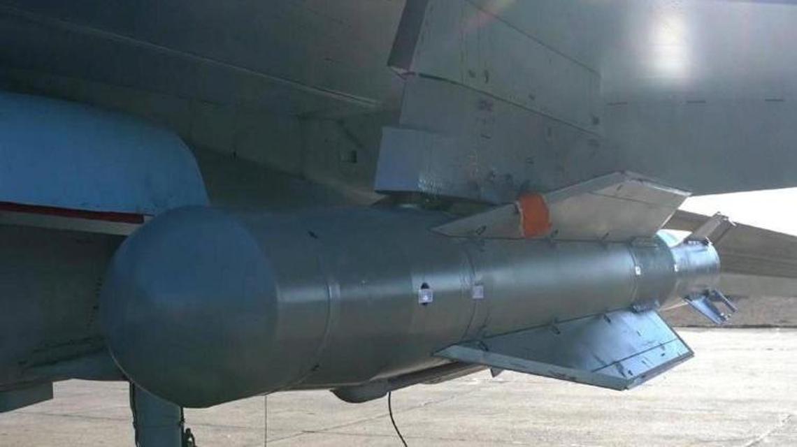 Cos'è la super bomba planante UPAB-1500B usata dai russi in Ucraina ...
