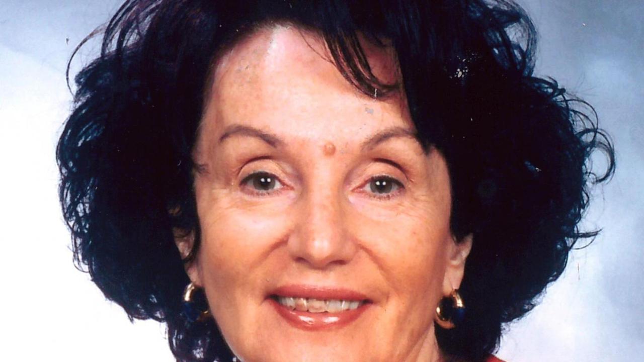 Anna Maria Salanitri canta l’astro tagliente e le stagioni della vita ...