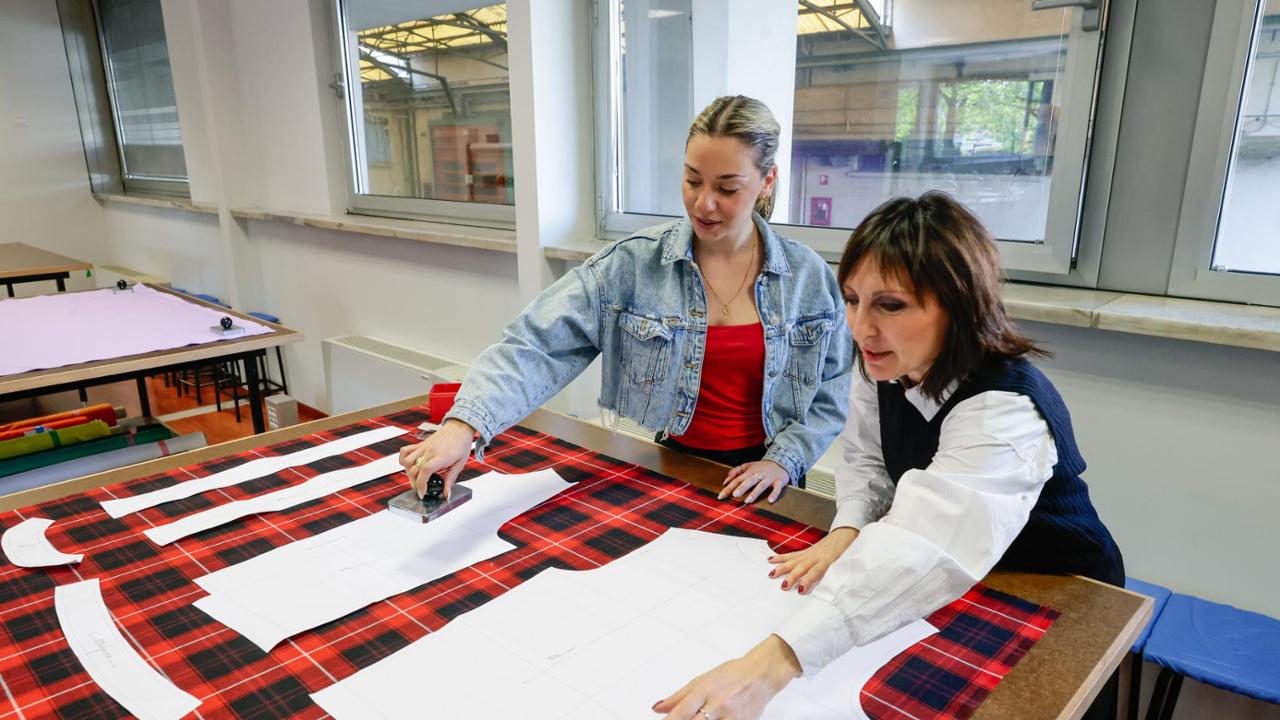 Scuola di moda cresce a Novara dai prototipi al sogno delle sfilate con ...