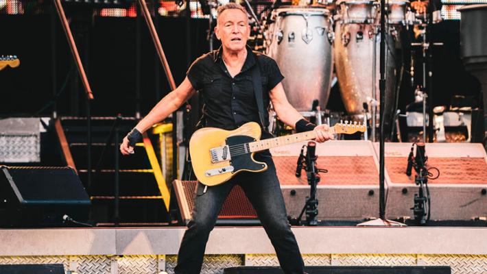 Manuel Agnelli: “Stupito che Springsteen non abbia donato l’incasso del ...