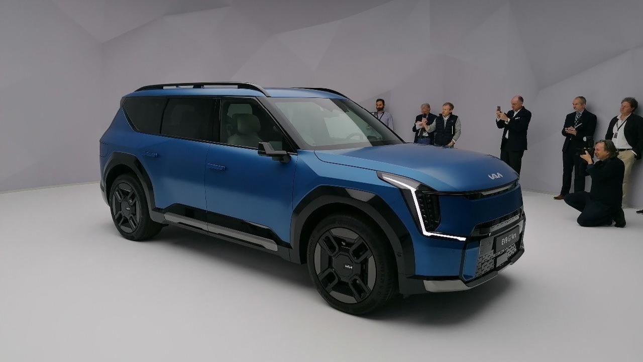 Kia EV9, il Suv elettrico coreano da 5 metri di lunghezza arriva in ...