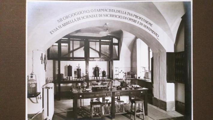 Dai primi esperimenti alle nuove tecniche: il Laboratorio di Galenica ...