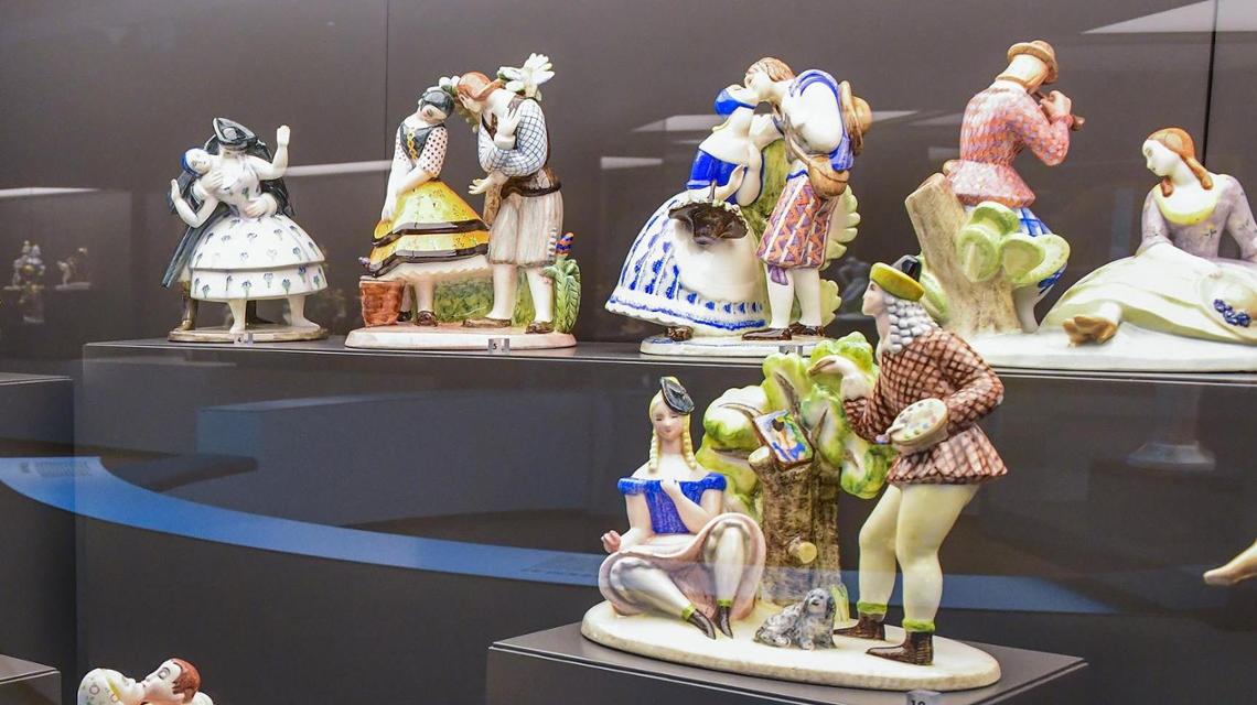 Musei Reali Torino si aggiudica 132 opere delle ceramiche Lenci - La Stampa