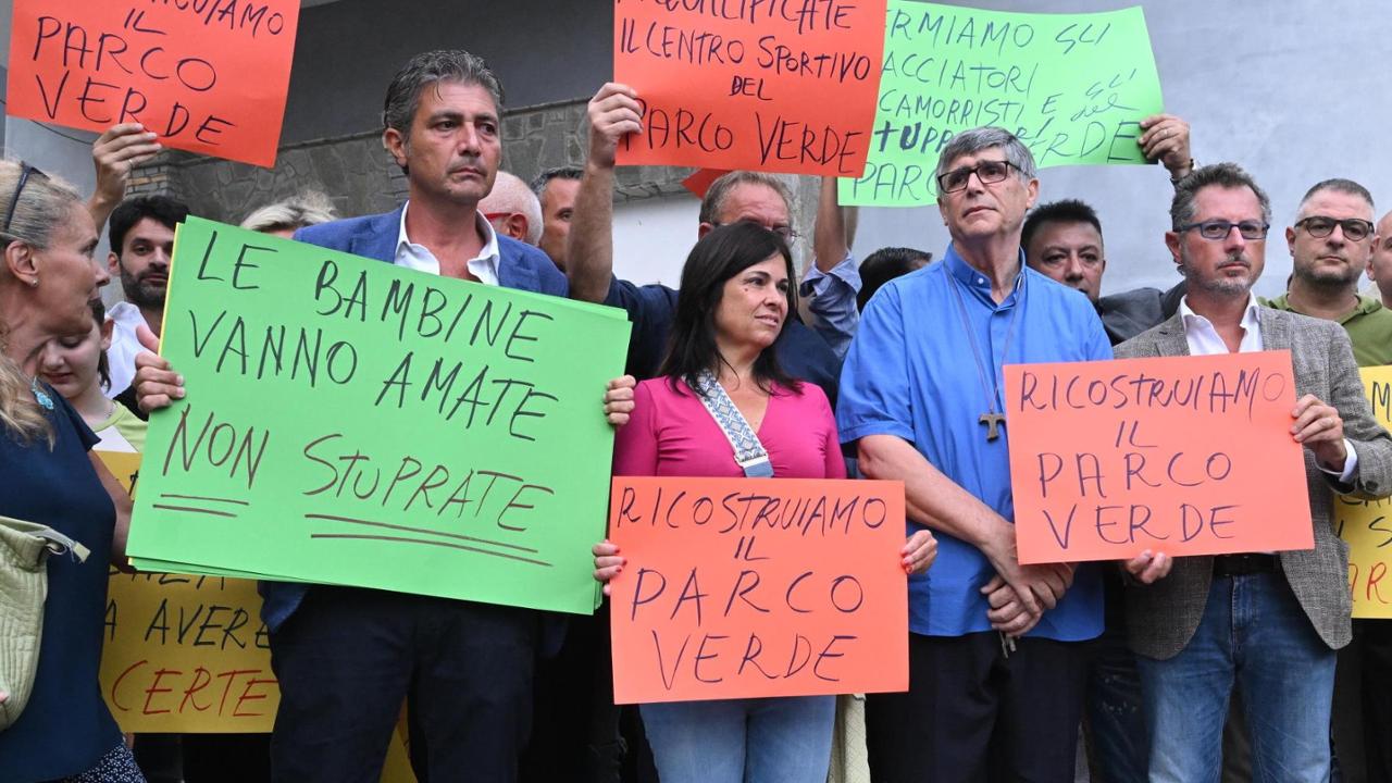 Parco Verde Caivano, rabbia dei residenti alla manifestazione "non ...