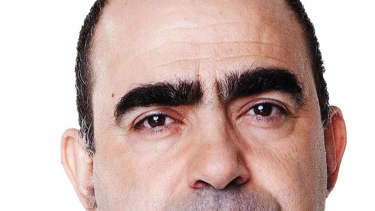 Elio canta e recita Enzo Iannacci - La Stampa