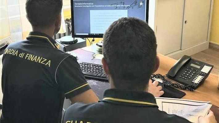 Maxi truffa, cinque arresti e sequestrati 85 milioni - La Stampa