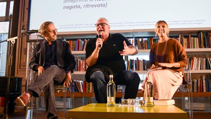 Tutti pazzi per Easton Ellis, autore del libro del momento: “Scrivo per ...
