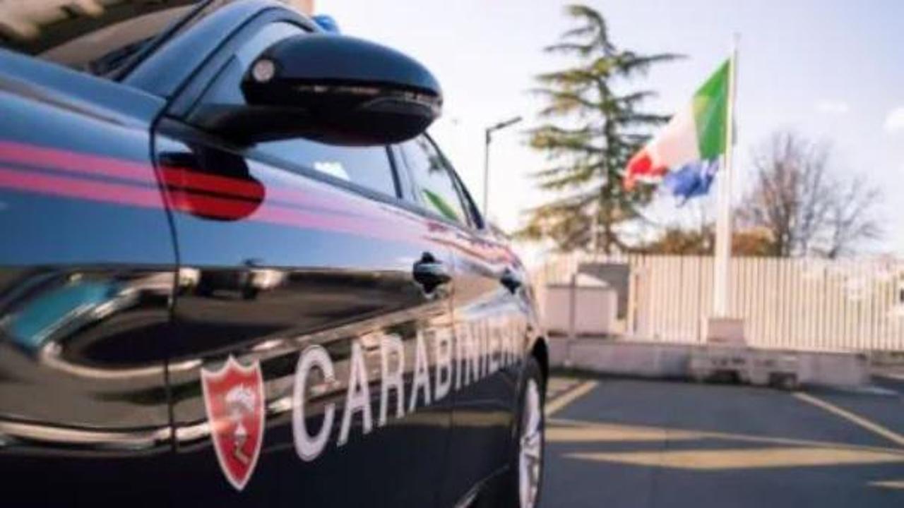 Legnano, spara alla compagna e si suicida. La donna è grave - La Stampa