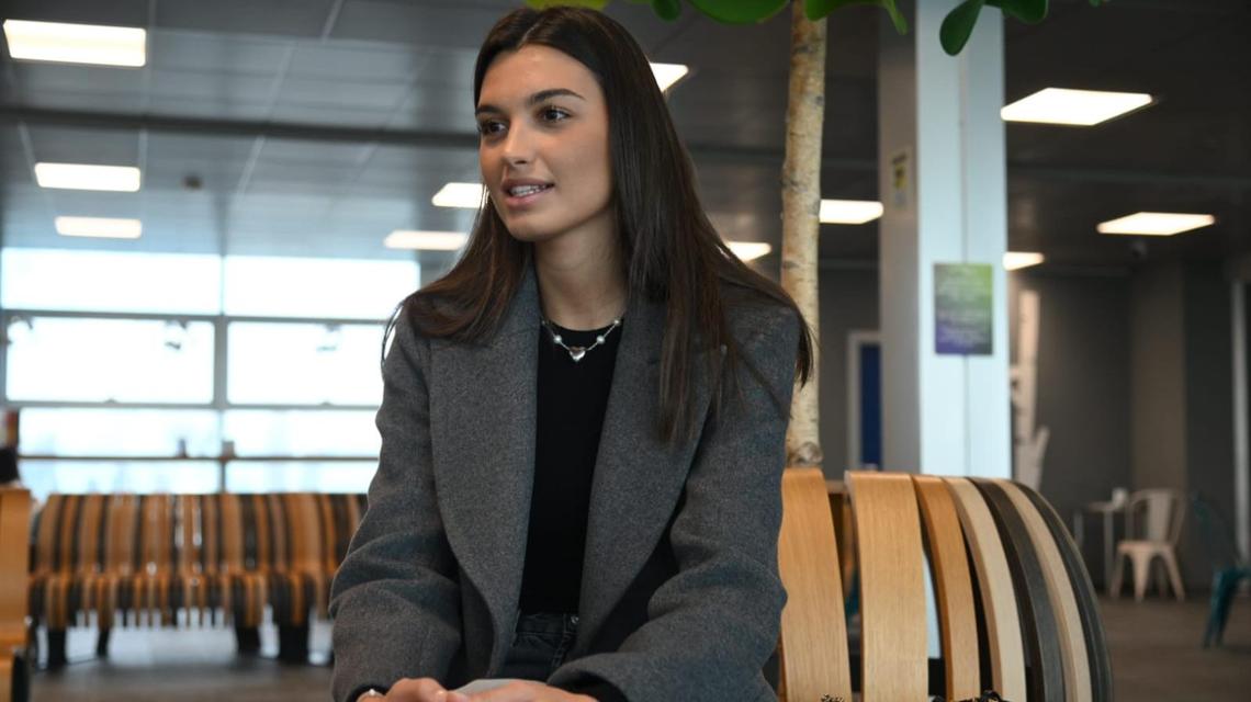 Decolla da Cuneo il volo di Miss Italia: gli impegni di Francesca a ...