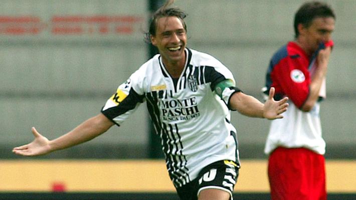A Verbania e Cannobio lezioni di calcio con Enrico Chiesa - La Stampa