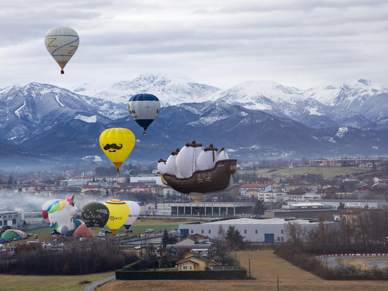 Le mongolfiere regine dell'aria al Raduno dell'Epifania a Mondovì - La ...