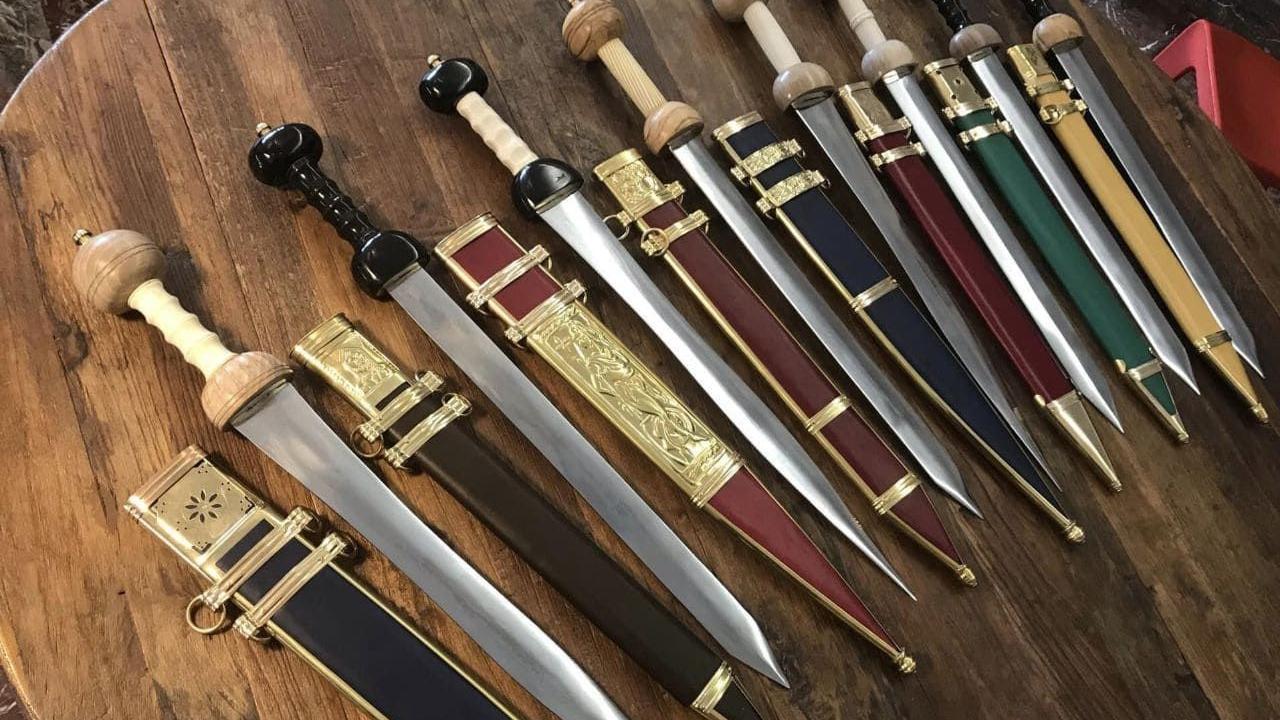Nella “fabbrica” dei gladiatori: “Così ricostruisco spade preziose e ...