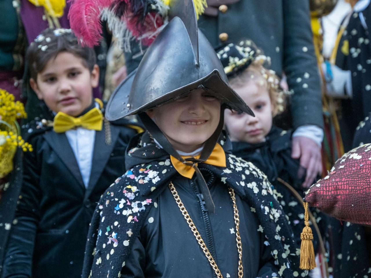 Domodossola, festa in piazza con il matrimonio di Carnevale del Togn e ...