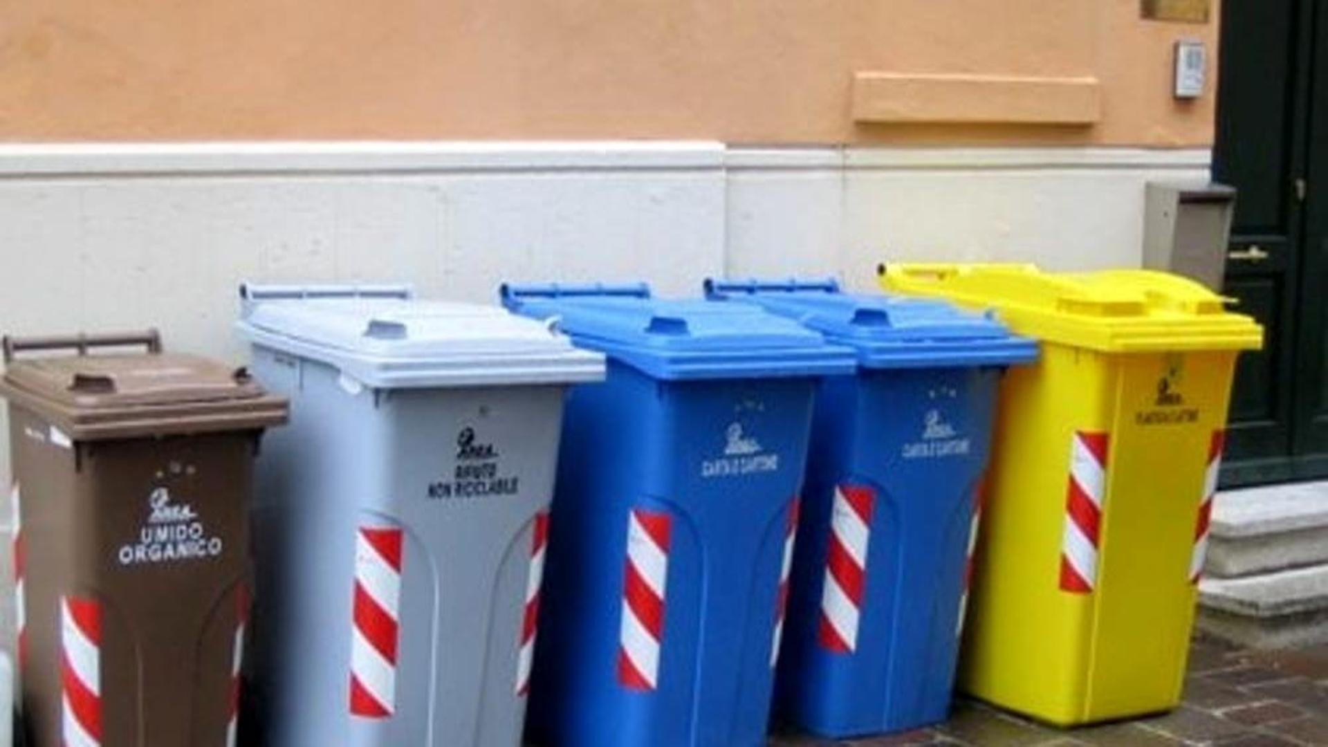 Via i cassonetti dal centro di Torino, arriva la raccolta dei rifiuti ...