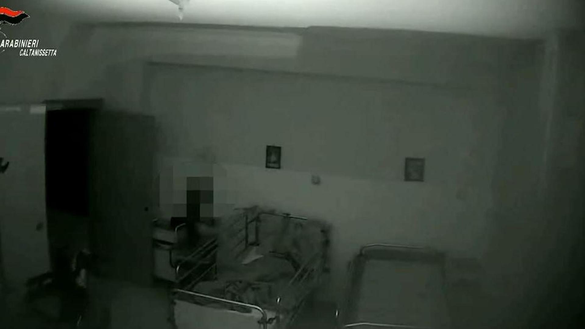 Gip, ex Le Iene, indagato e accusato con i genitori di aver rubato ...