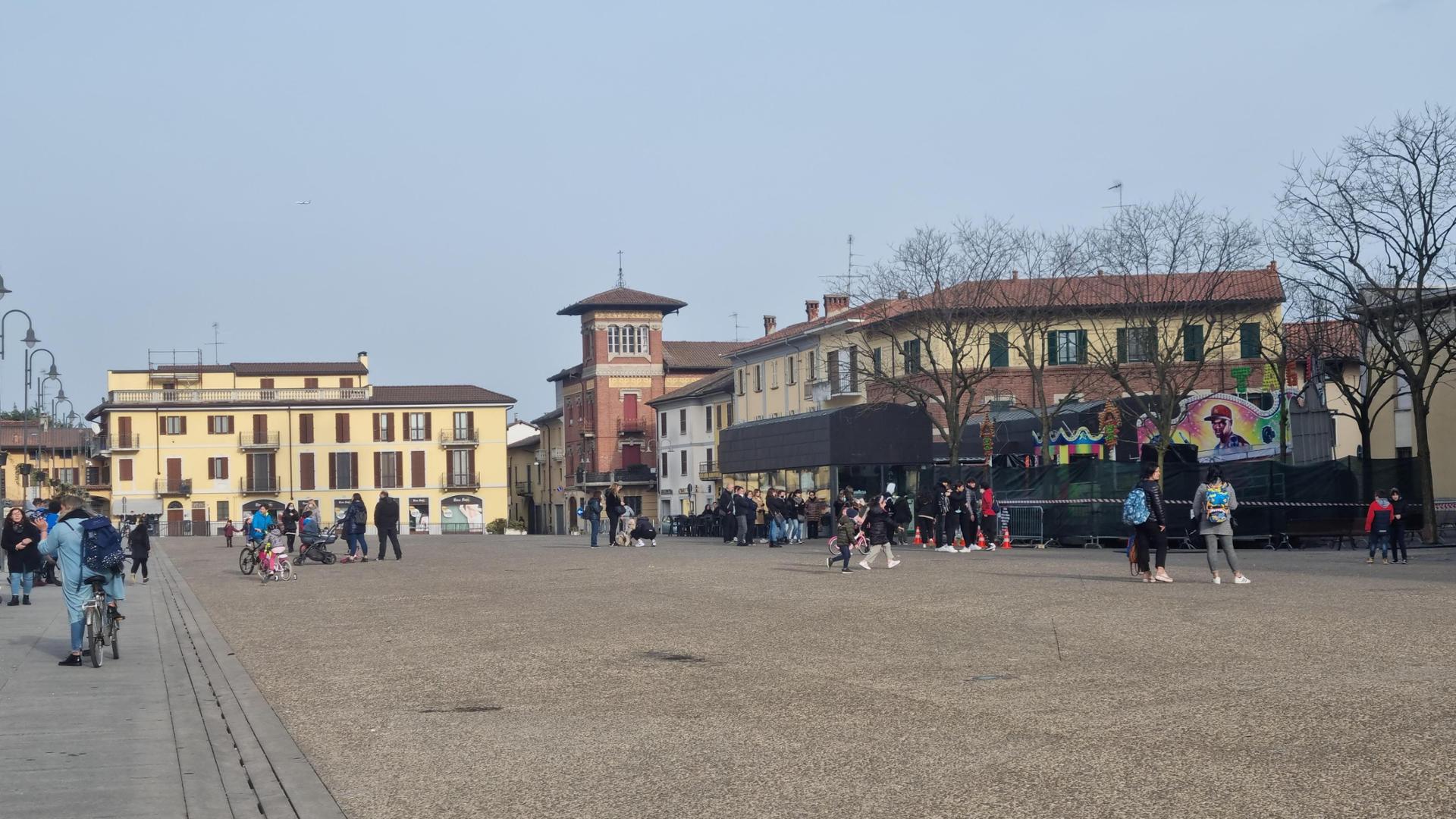 Galliate, i giostrai insistono: “Dateci la piazza in centro” - La Stampa