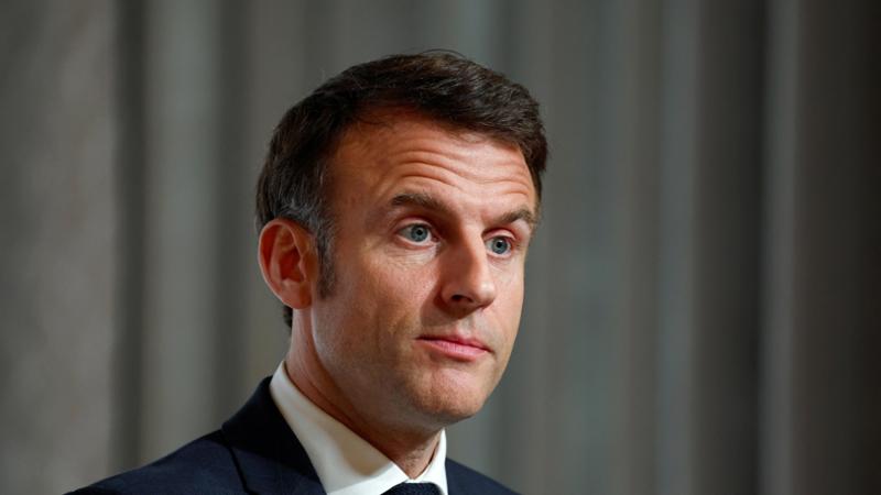 Francia: Macron annuncia una legge sulla “morte assistita” - La Stampa