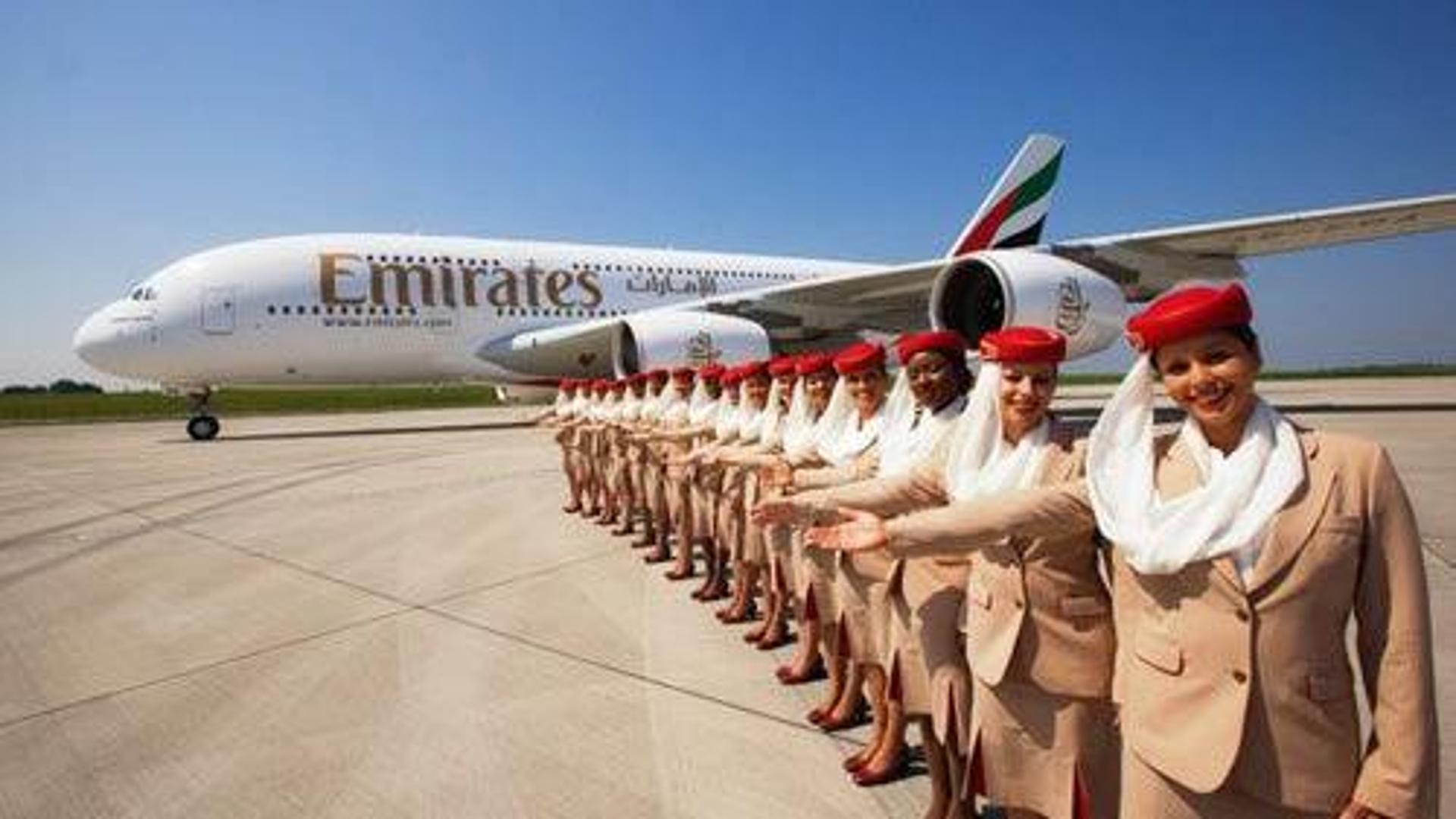 Emirates recluta hostess e steward a Vercelli: sabato un open day per i ...