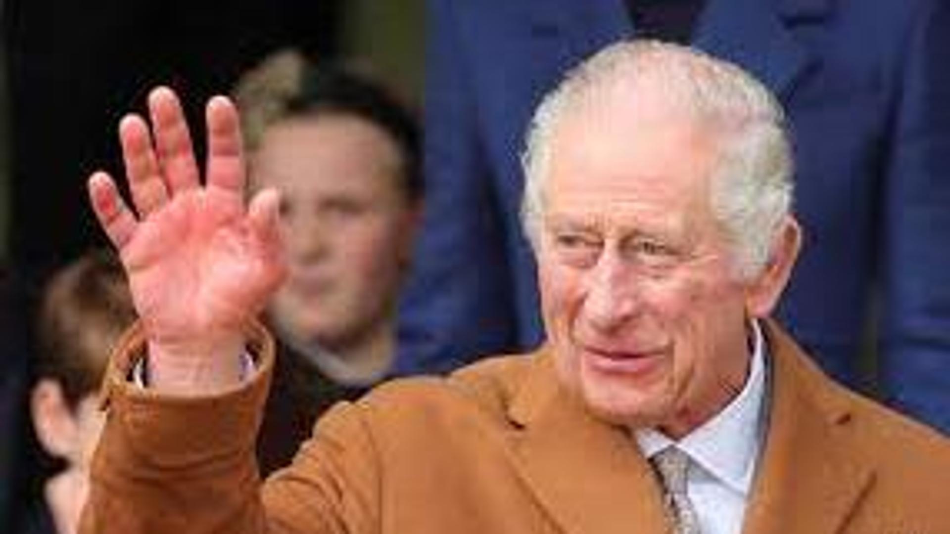 “Re Carlo è morto”: fake news dai media russi a Londra - La Stampa