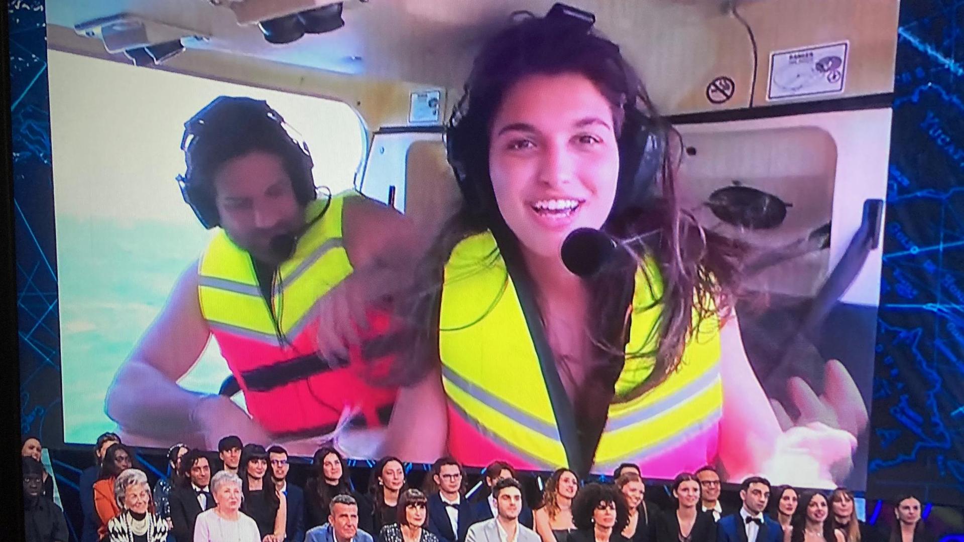 Lo sbarco di Francesca sull'Isola dei Famosi - La Stampa