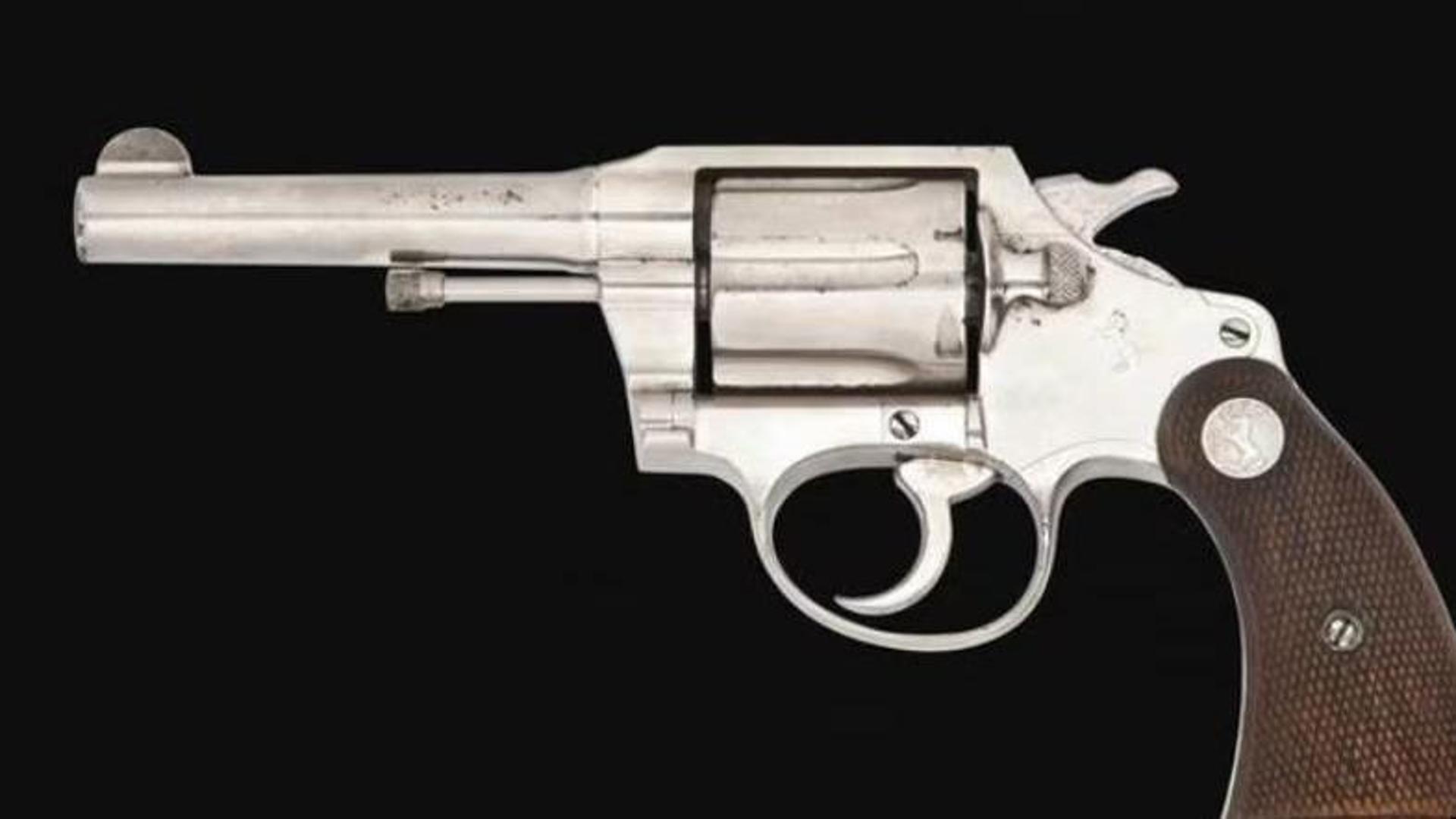 Al Capone, all'asta la sua colt: può valere fino a 3 milioni di dollari ...