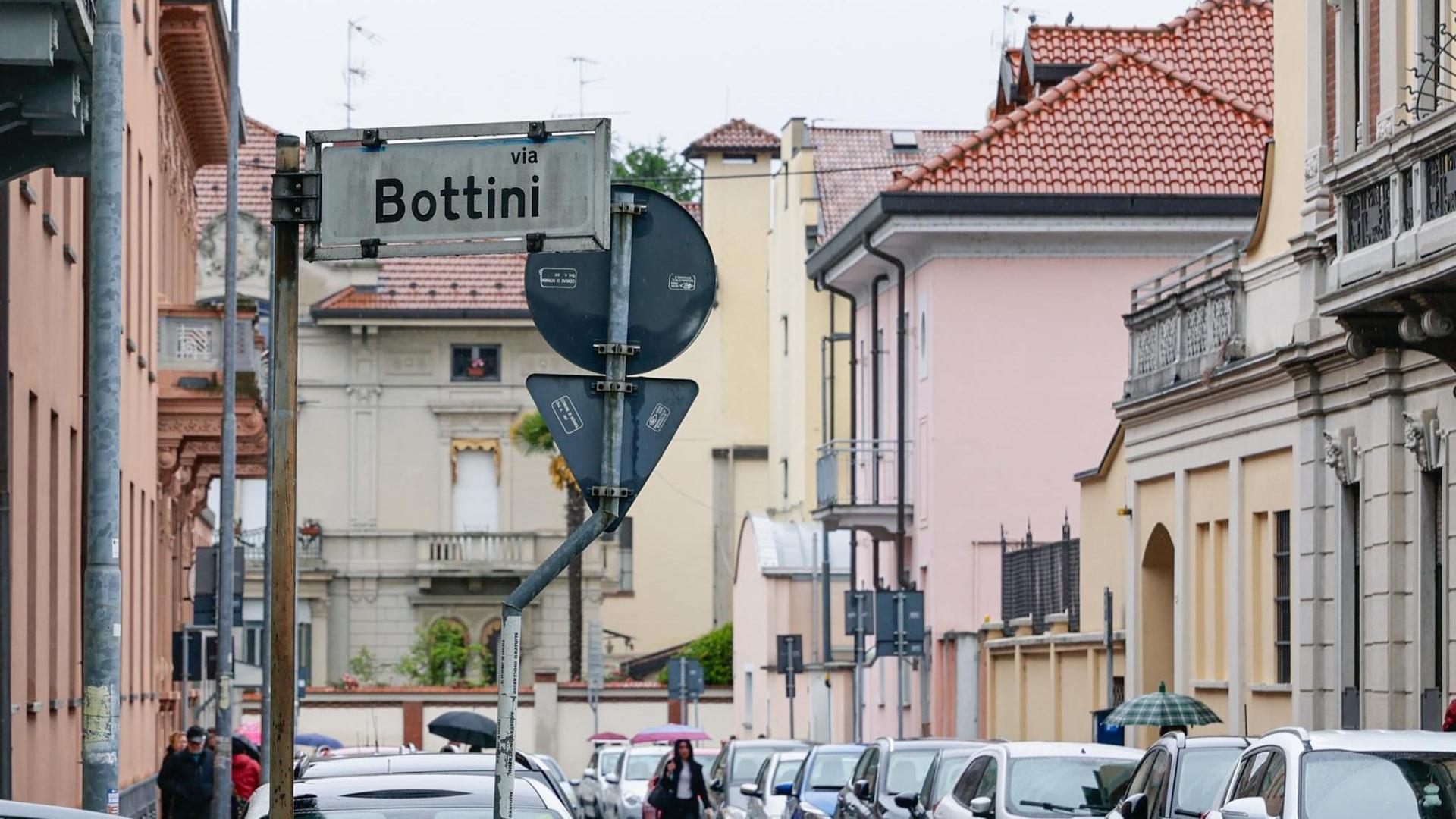 Novara, arrestata per tentato omicidio la donna che ha accoltellato una ...