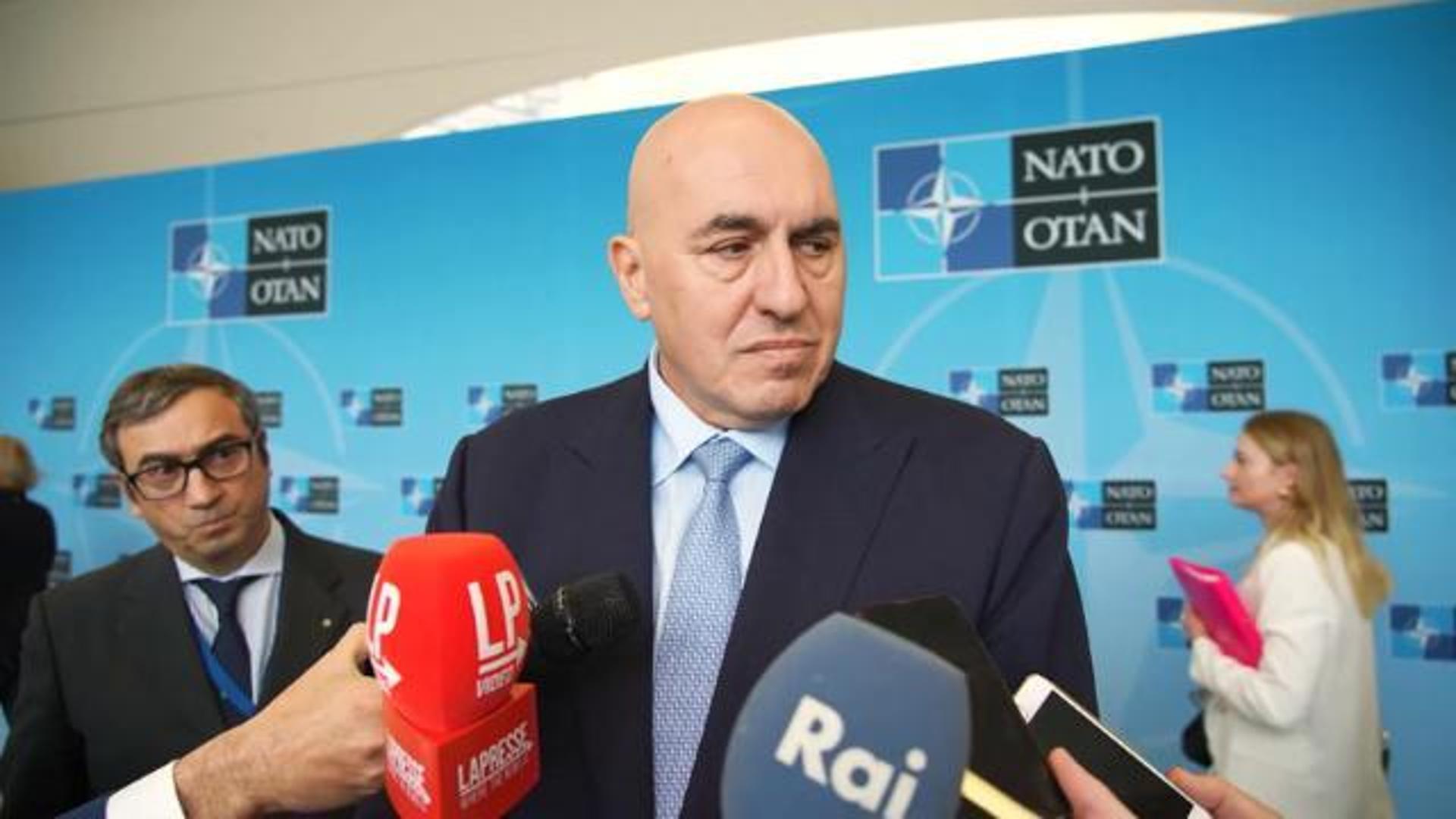 Crosetto: "L'Italia è contraria ai 40 miliardi annui per l'Ucraina ...