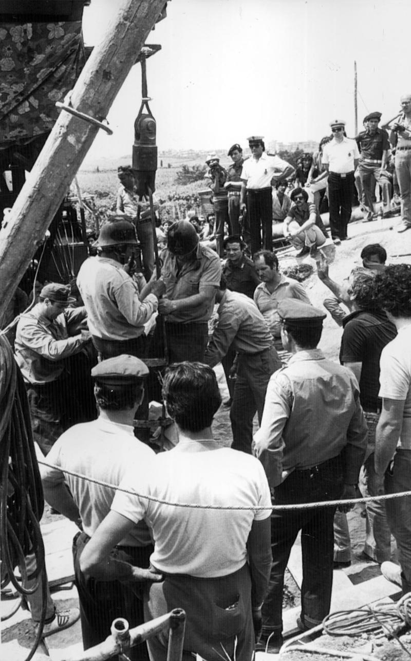 Alfredino Rampi, 43 anni fa la tragedia del bambino morto nel pozzo a ...