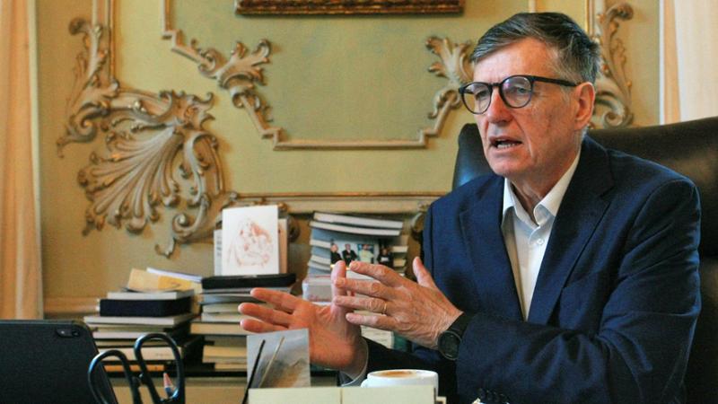 Il “duello” per la Fondazione Cassa di Risparmio di Asti - La Stampa