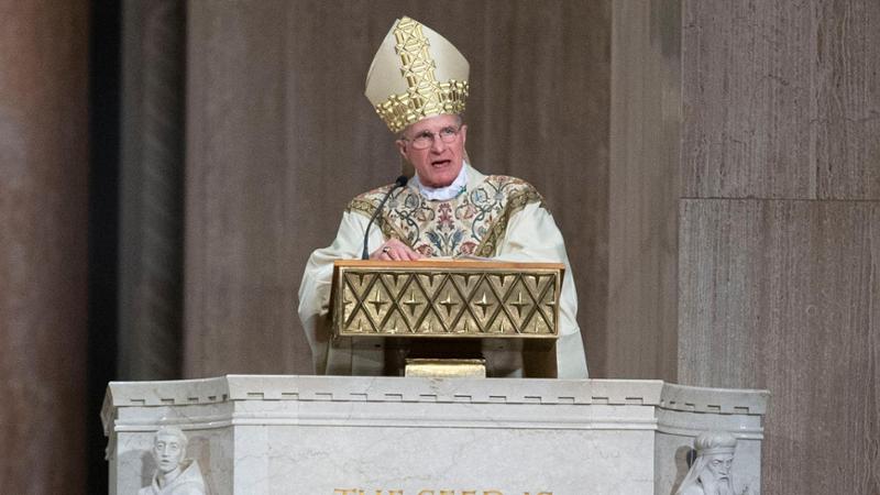 Trump e i migranti, monsignor Timothy Broglio: “La polizia in chiese e ...