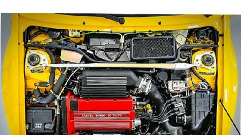 All’asta l’iconica Lancia Delta di Roberto Baggio: venduta a 230mila ...