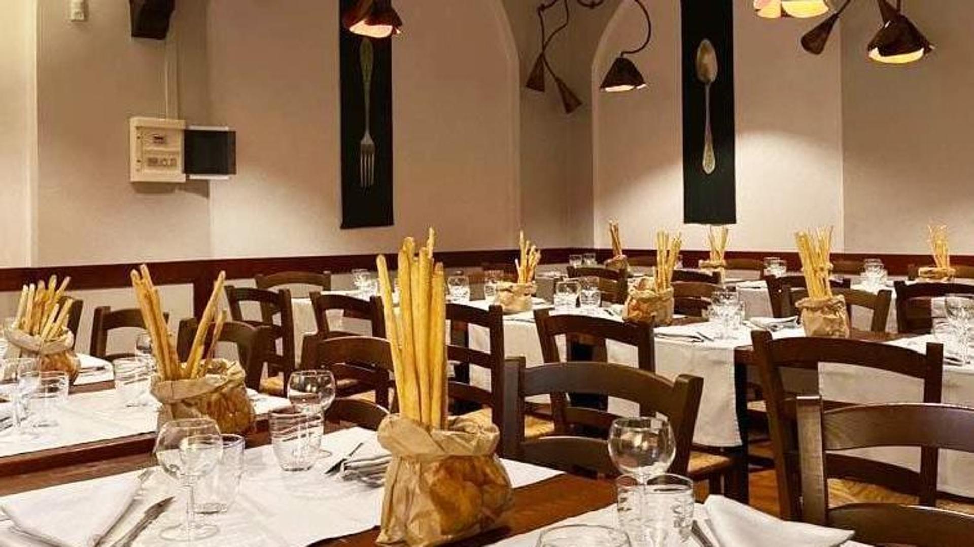 Carne cruda, agnolotti e bonet genuini all’Osteria del frate - La Stampa