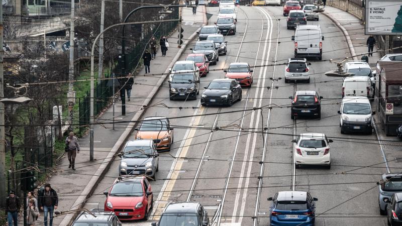 Corsia riservata su corso Sommeiller: polemiche per telecamere a Torino ...