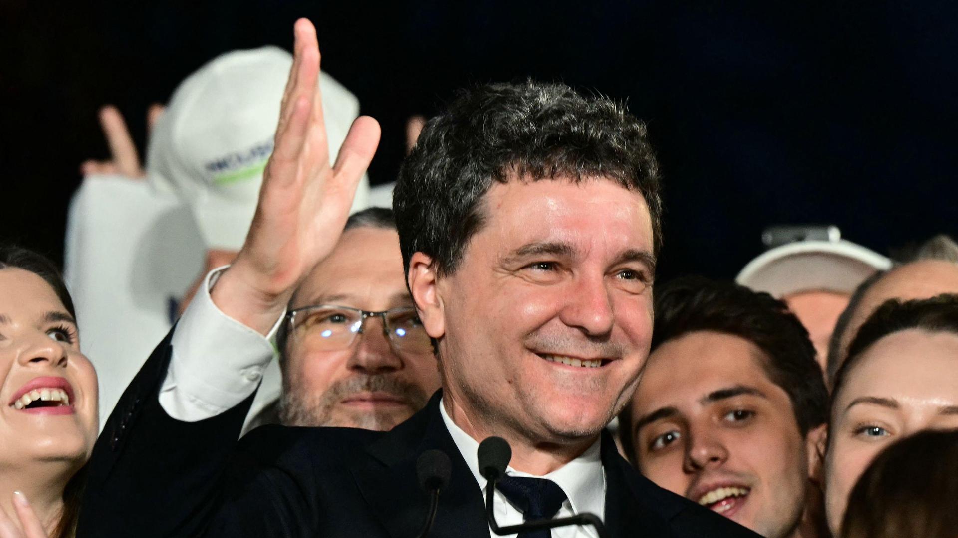 Elezioni in Romania, schiaffo ai sovranisti: vince l’europeista Dan ...