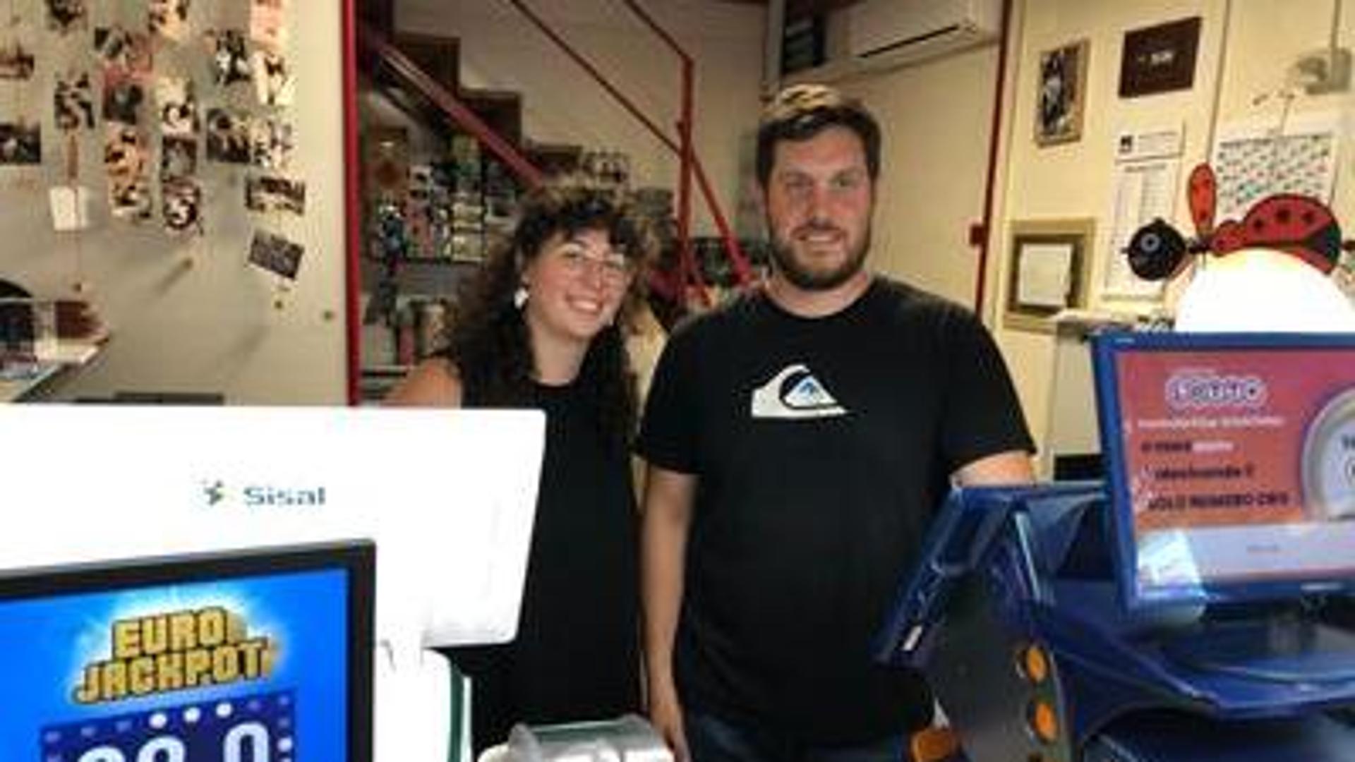 La dea bendata bacia Imperia: “5” da 45 mila euro alla tabaccheria di ...