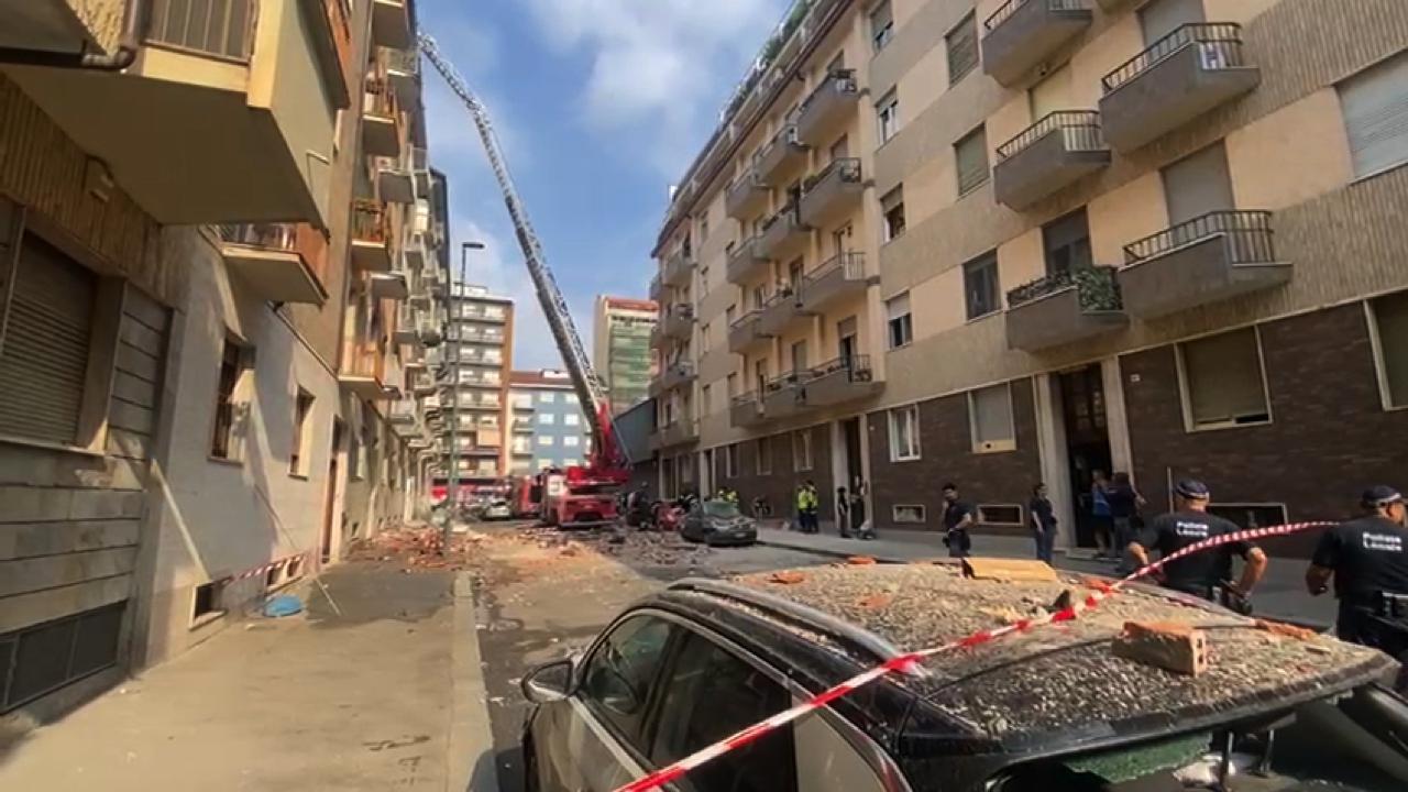 Jacopo Peretti, morto nell’esplosione a Torino. Il liceo a Chivasso e ...