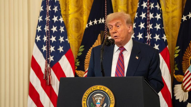 Ritorsione-Trump, la Casa Bianca esclude il Wsj dall’aereo ...